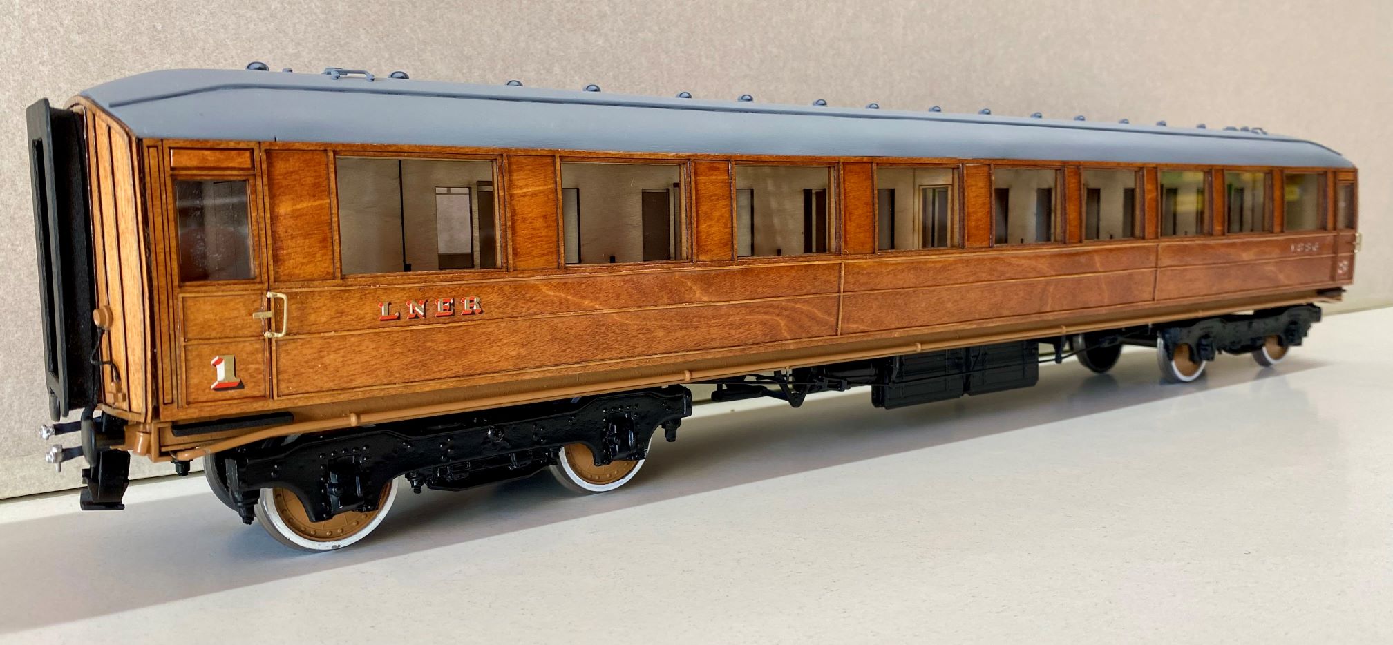 LNER GRESLEY TEAK - Tenmille